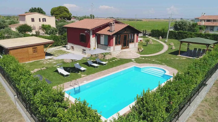 La Casa Del Fico Villa Con Piscina - Montalto di Castro