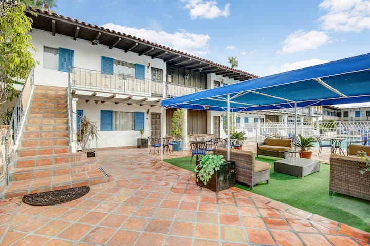 31 - Superior Ste (Kit, Liv Room,2 Bdr, 2 Bath) - Palm Springs, CA