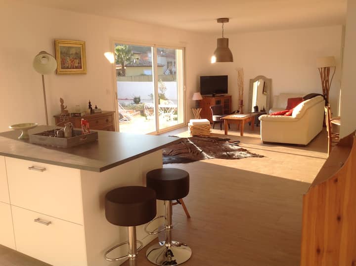 Villa La Crau,  Proche Hyeres , Toulon Et Plages - La Crau