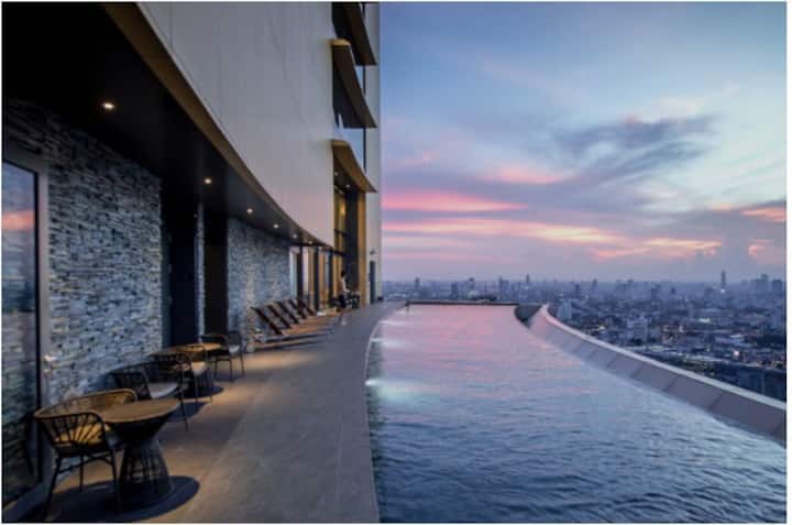 Sky Pool Condo Near The Emporium 10min Walk To Bts - Bangkok