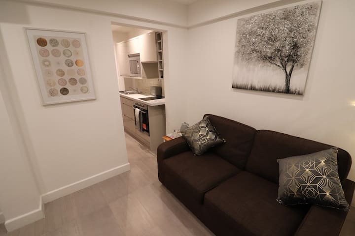Modern One Bed Apartment - Birmingham