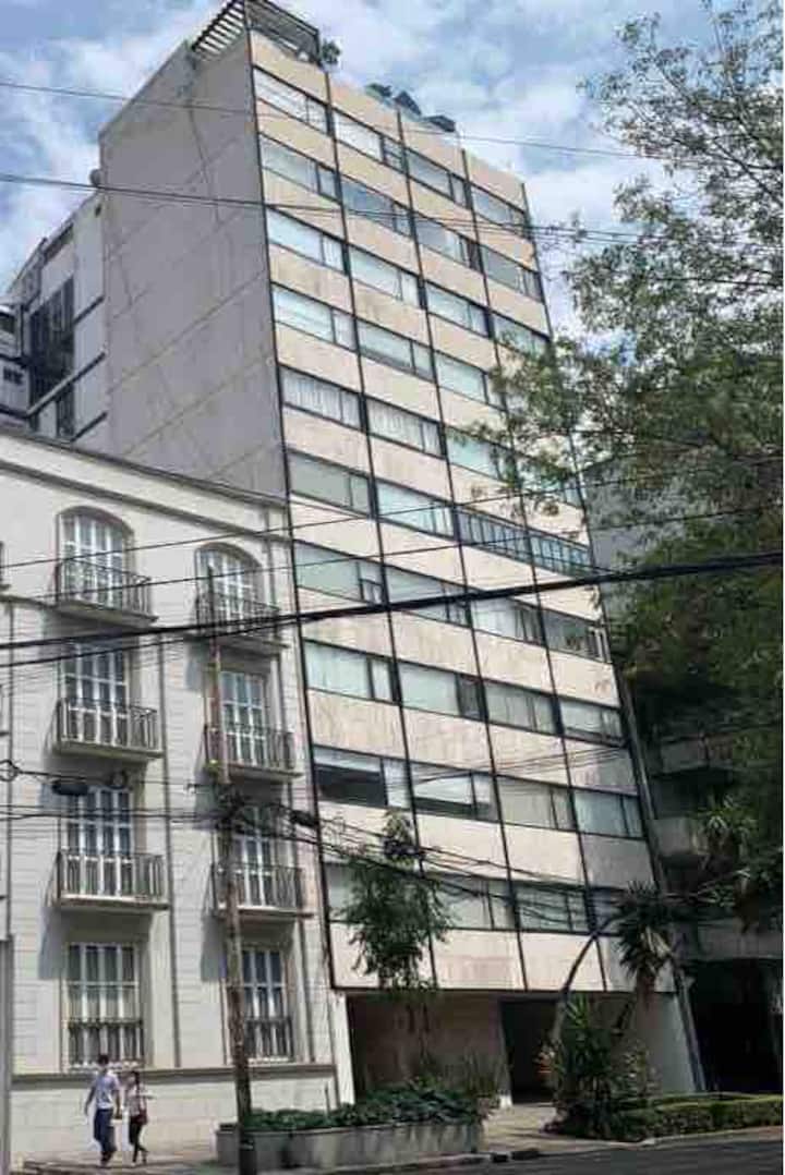 Departamento Lamartine, A Una Cuadra De Mazaryk. - Mexico