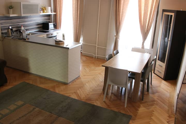 Ráday,central Location+parking Apt2 - Boedapest