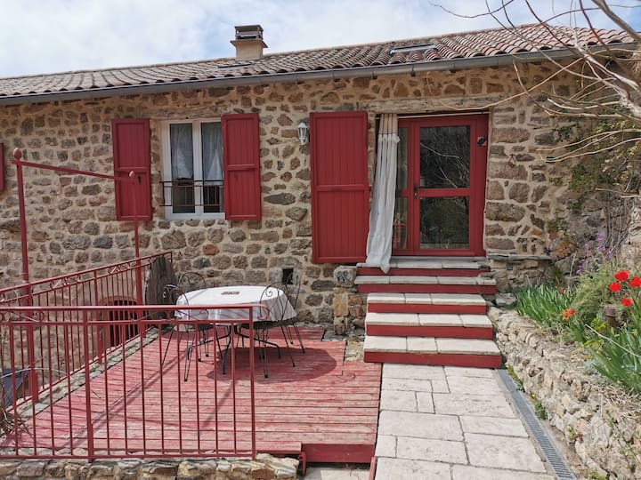 Gîte Le Bramefont, Au Cœur Des Monts D'ardèche. - Ardèche