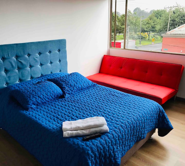 Hotel/breackfast/self-check-in/wi-fi/embassy/desk - Bogota