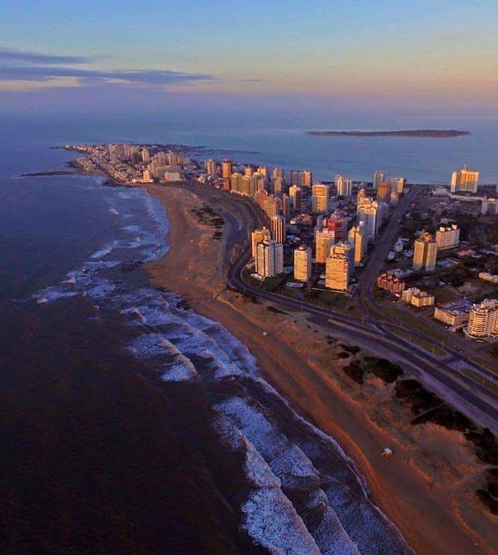 Grupos De Hasta  46 Personas, 16 Hab+16baños - Uruguay