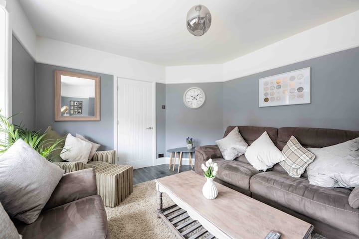 Beautiful 4 Bedroom House By The River - イギリス サウサンプトン