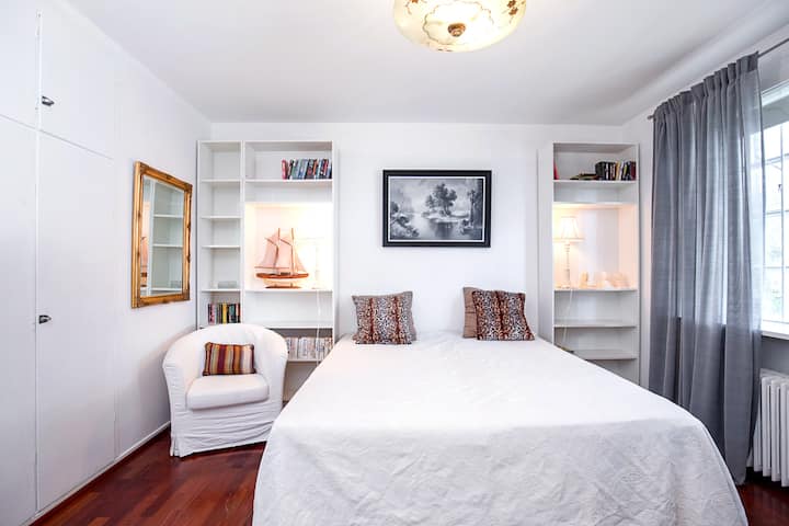 Hafj. Center, Large Room (2prs).free Parking - Islande