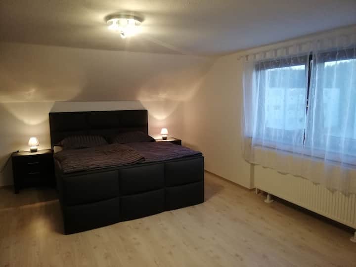 Gemütliches Doppelzimmer In Riederich - Metzingen