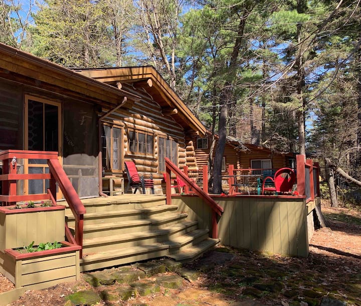 Charming Log Cabin On Tainter Lake - Wisconsin