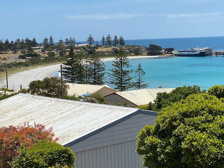 Island Rose Retreat On Kangaroo Island - Penneshaw
