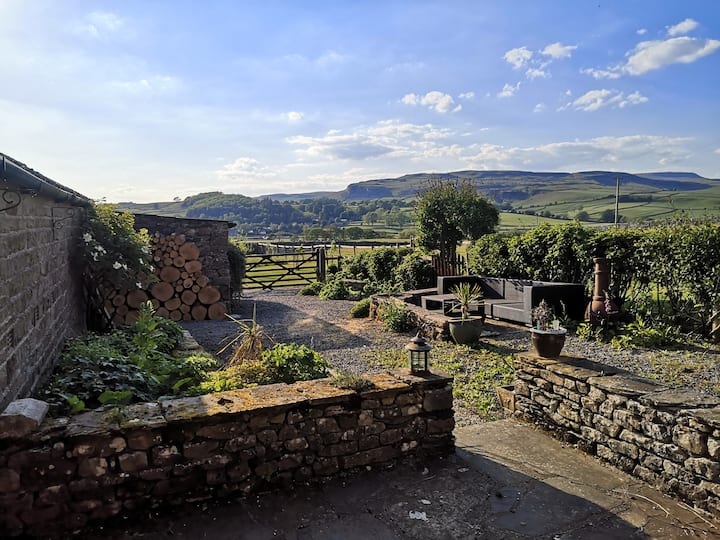 Yorkshire Dales Cottage With Stunning Views - Horton in Ribblesdale