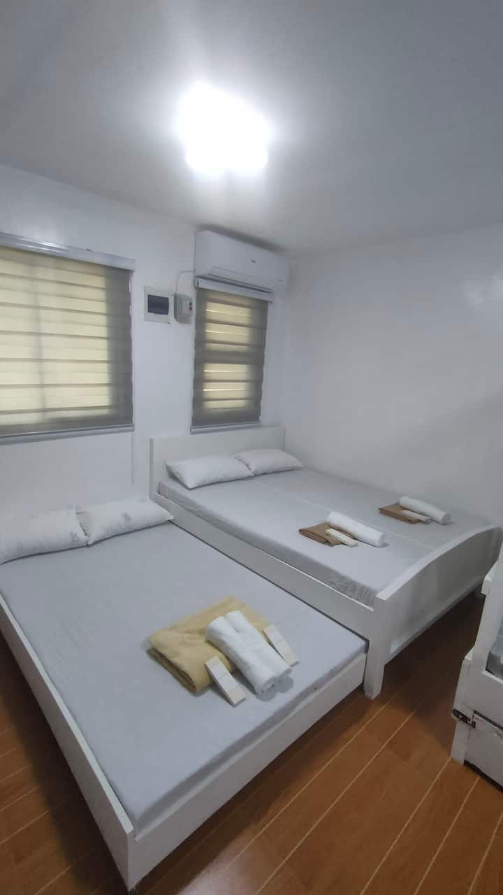 White Transient Studio Type Home In Bria Gensan - General Santos City
