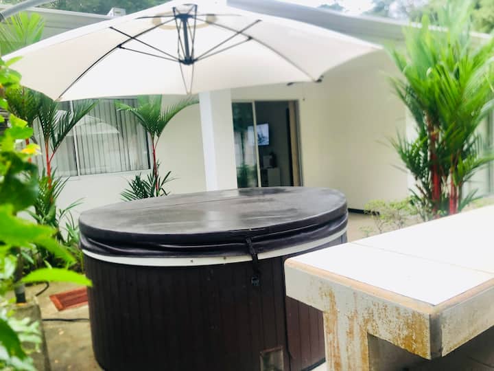 Casa Capricornio.
Near To
Herradura Beach, Private - Costa Rica