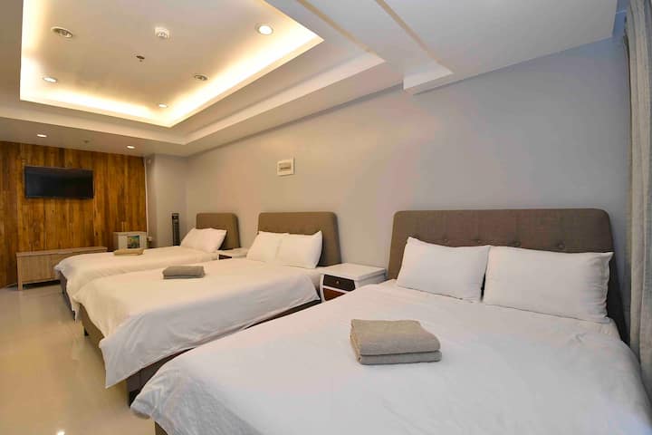 Baguio’s Best! Family Room! Best Location! Sale!!! - Baguio