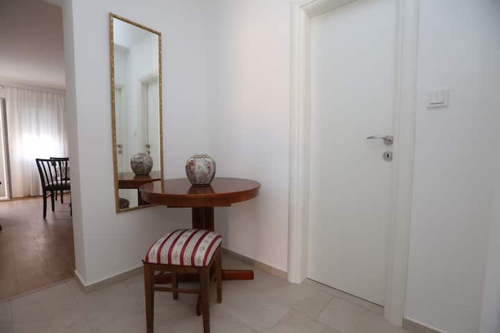 Apartment Yolanda 1 - Vodice
