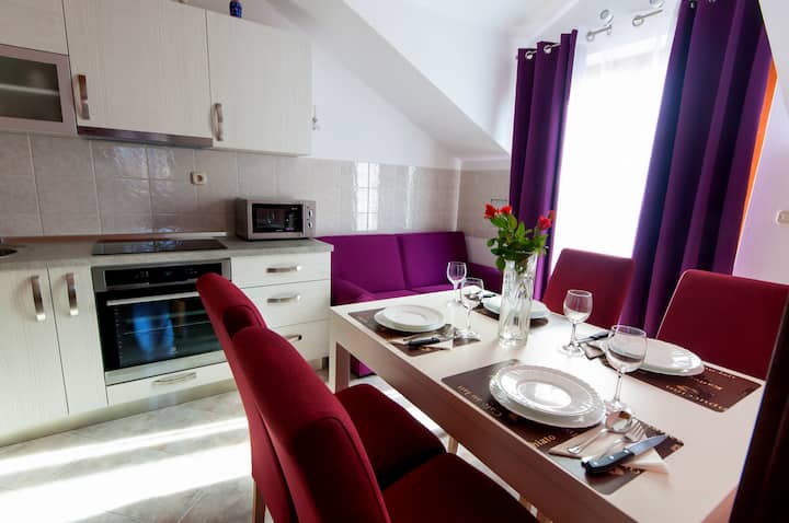 Apartment Madea For A Great Holiday - Mlini