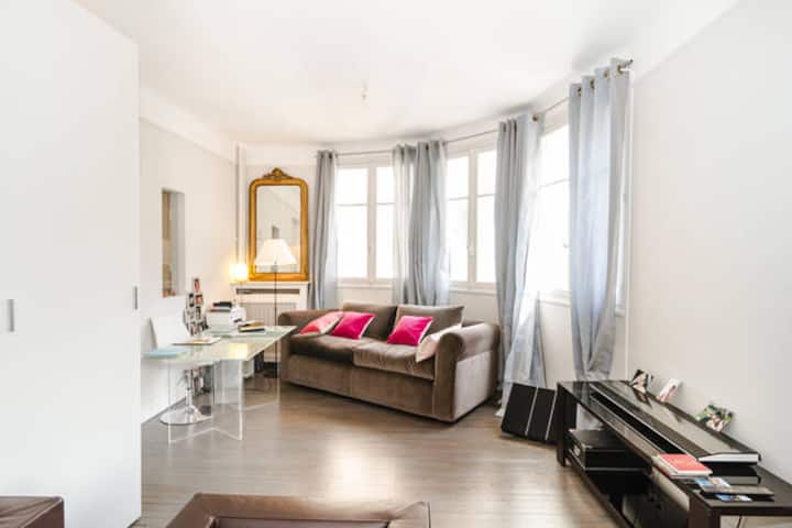 Paris 7e, Rue Cler, 5 Mn à Pied De La Tour Eiffel - Paris 7e Arrondissement