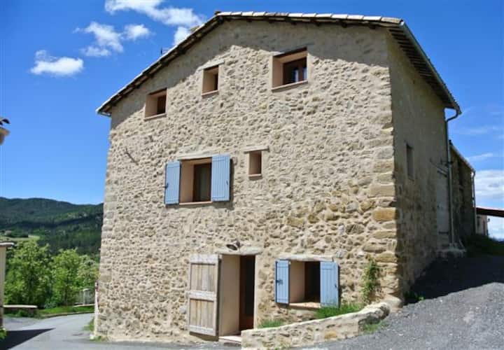 Le Chaffaut St Jurson : Maison Provençale Avec Vue - Digne