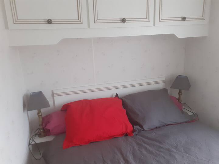 Mobil Home En Campagne - Nyons