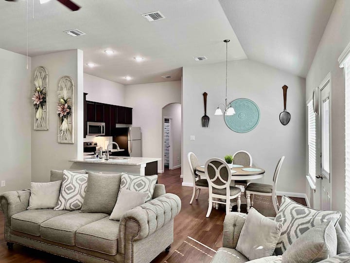 Home Near Seaworld & Six Flags - Dove Creek – San Antonio