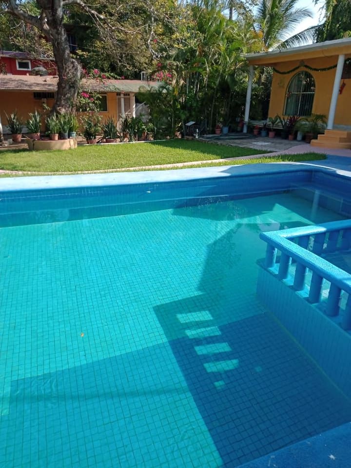 ¡Bonita Casa De Tres Bungalows! - Acapulco