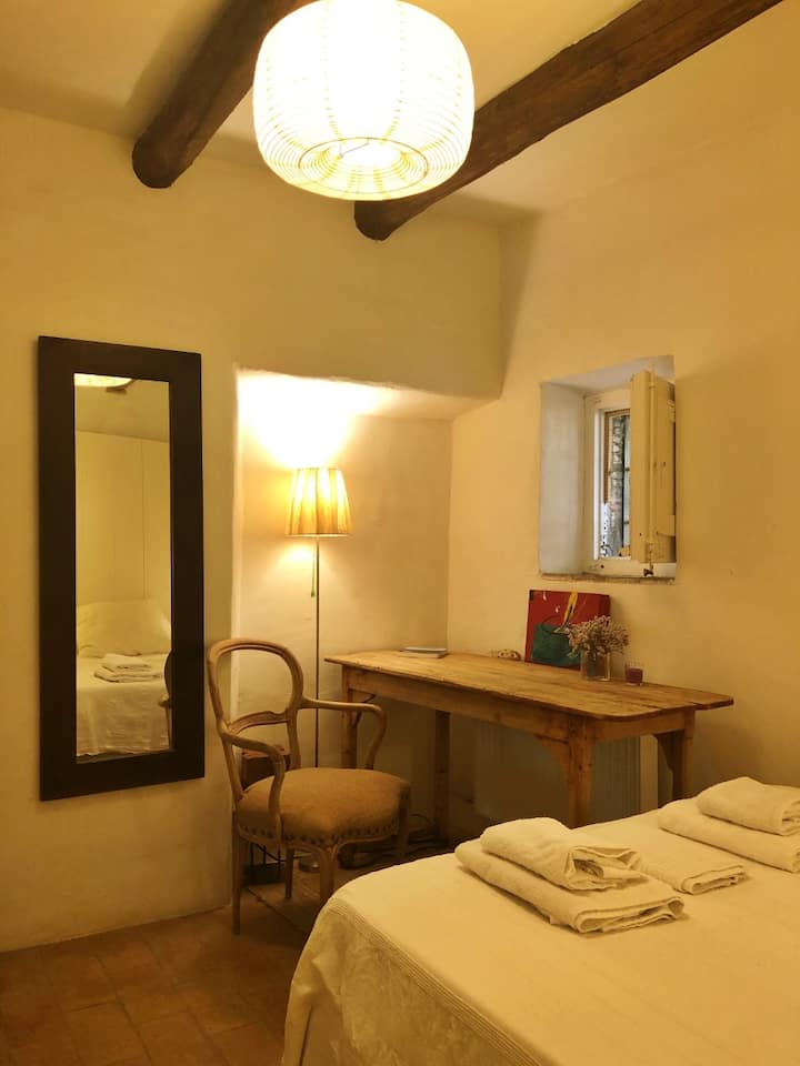 Habitación Con Encanto En Un Pueblo Medieval - Sant Pere Pescador