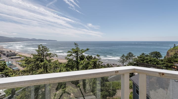 A Friend's Place ~ - Short Beach, OR