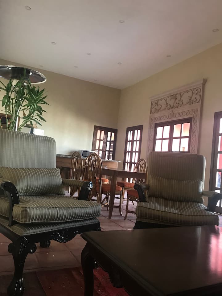 Casa Pachita, Ubicación, Amplitud Y Segura. - Zacatecas