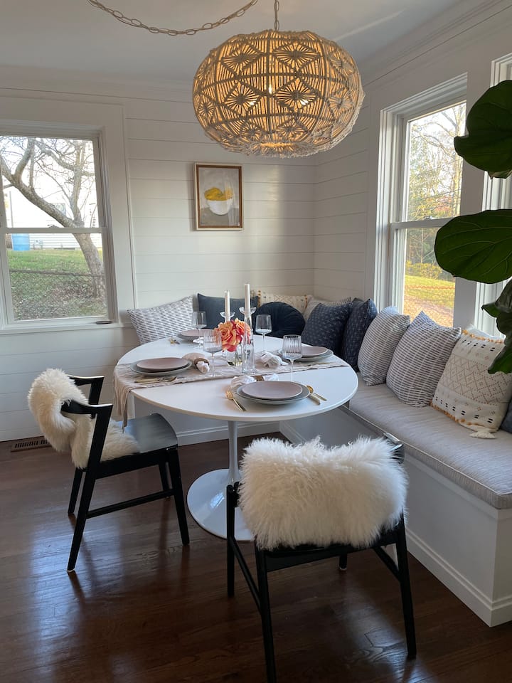Westport In-town Retreat - Weston, CT