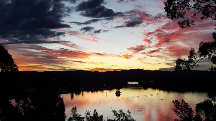 Sunset Cottage Empire Bay - 3br 2 Bath 3 Beds - Gosford