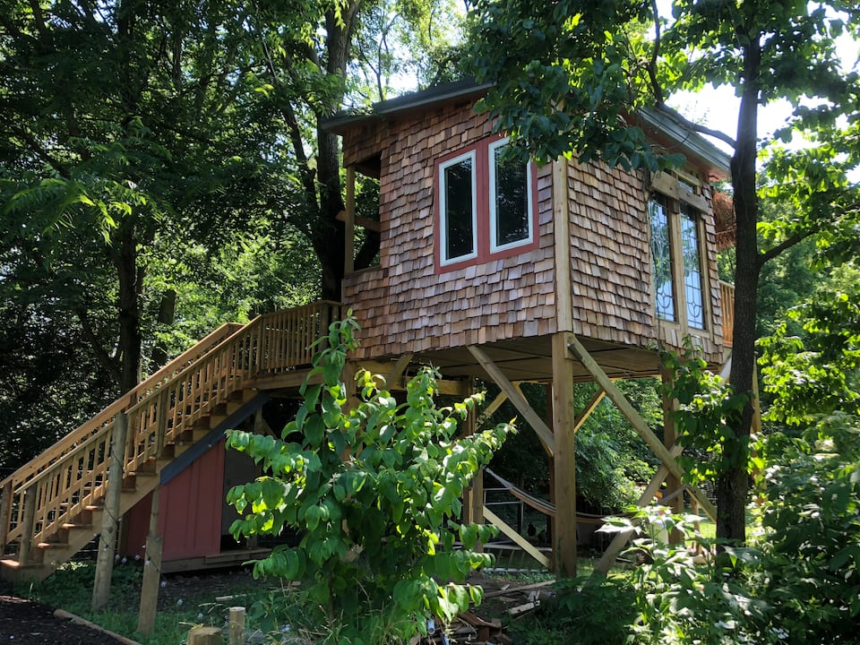 Indiana Airbnbs: Would you stay in a treehouse or a dome?