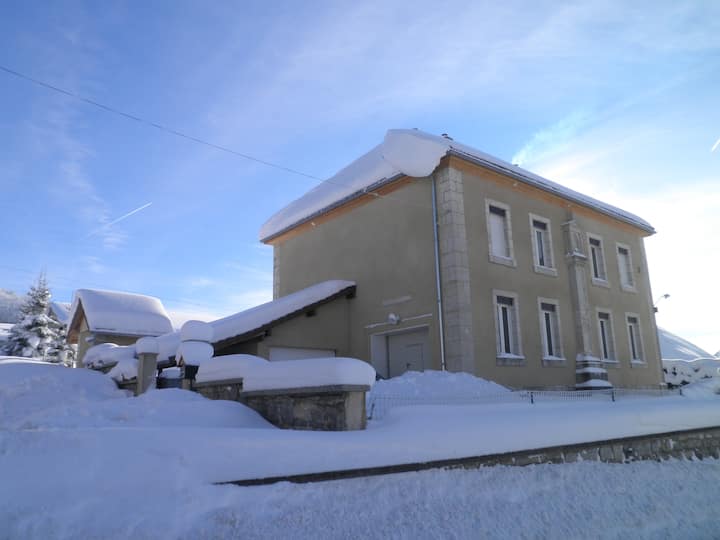 Chambre Dans Ancienne éCole - Métabief