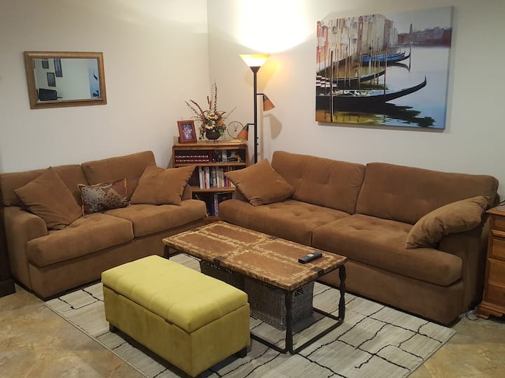 Separate Floor,2 Rooms,bathroom,patio,canyon View - Laguna Beach, CA