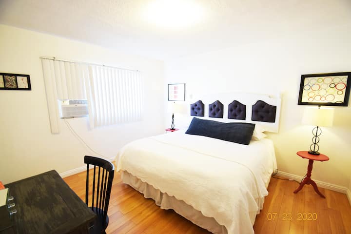 Hollywood Cool And Luxurious 15 - Los Angeles, CA