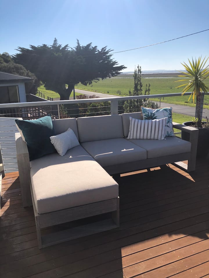Inlet Views - Gorgeous Home In Venus Bay - Venus Bay