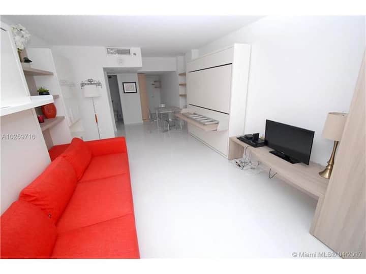 Small Studio Ocean Drive - South Beach