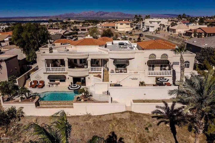 Huge Lake View Mansion Fully Renovated !! - Lake Havasu City, AZ