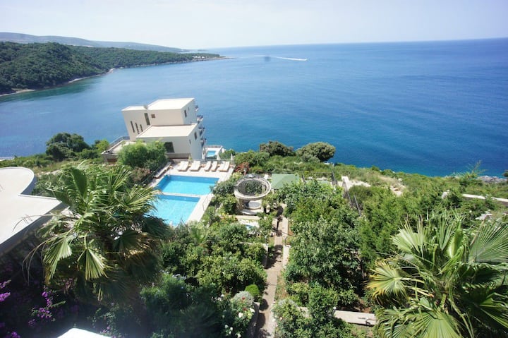 Sea Beach&pool 3 Rooms Apartment - Montenegro