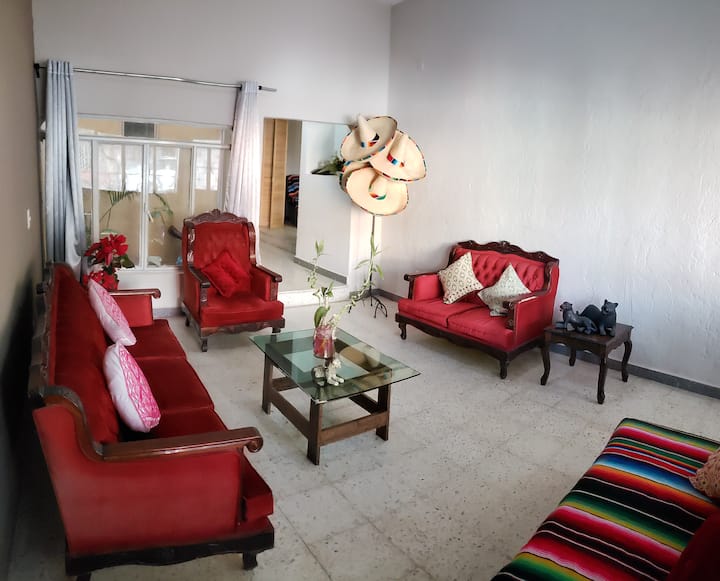 3 Br House, 1ac Y Garage In Parque De La Marimba - Tuxtla Gutiérrez
