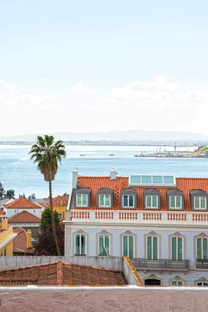 Bel Appartement Avec Vue Sur Le Tage - Lisbon