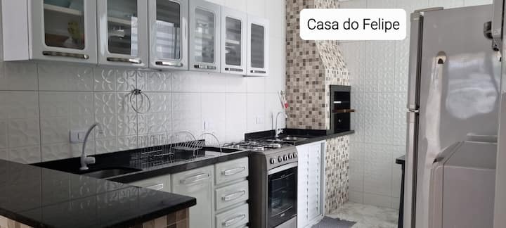 Casa Térrea, 200 M Praia (2q, Ar, Churrasq, Rede) - Guaratuba
