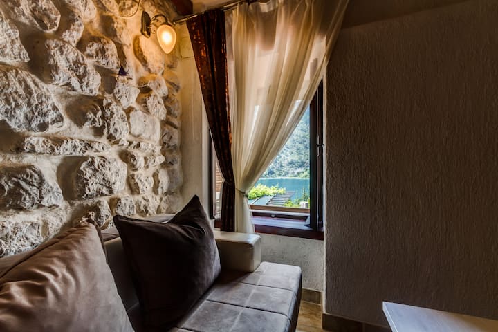 Hill Apartment Kotor - Estudio 1 Con Vistas Al Mar - Kotor