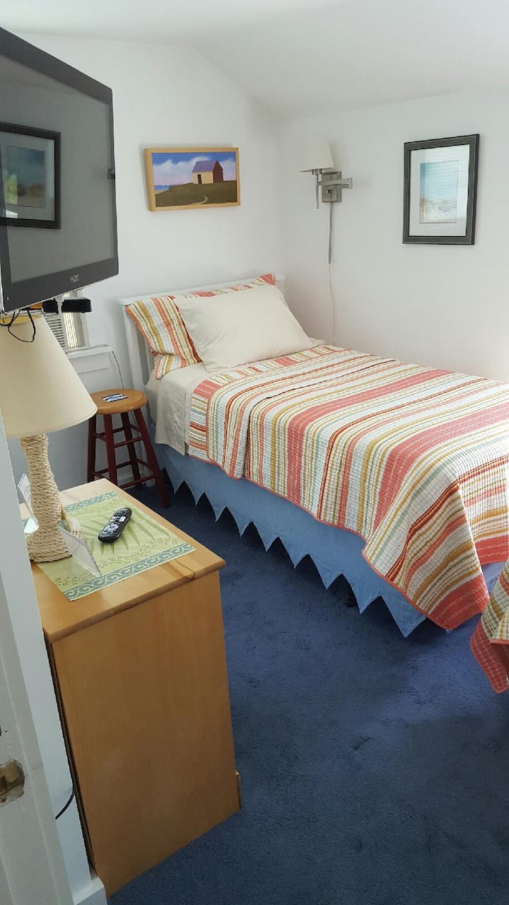 Beachcomber - Charlestown, RI