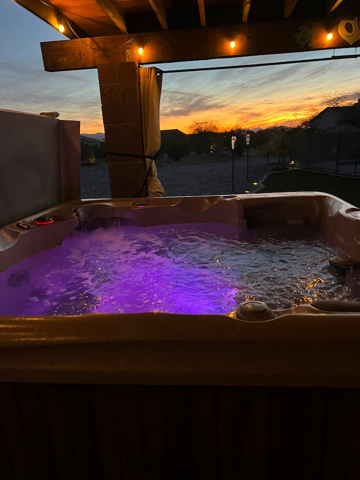 Backyard Family Fun-pool-jacuzzi - Tucson, AZ