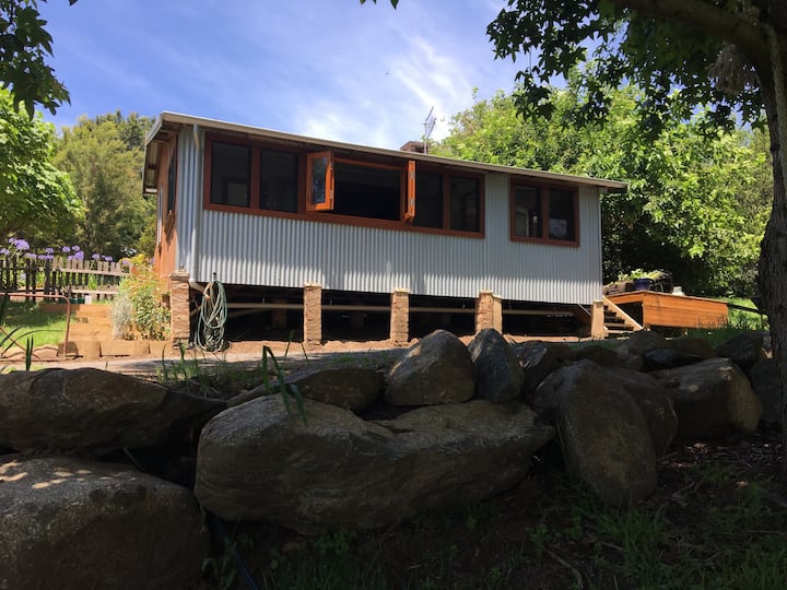 Milton “Caretakers Cottage” - South Coast
