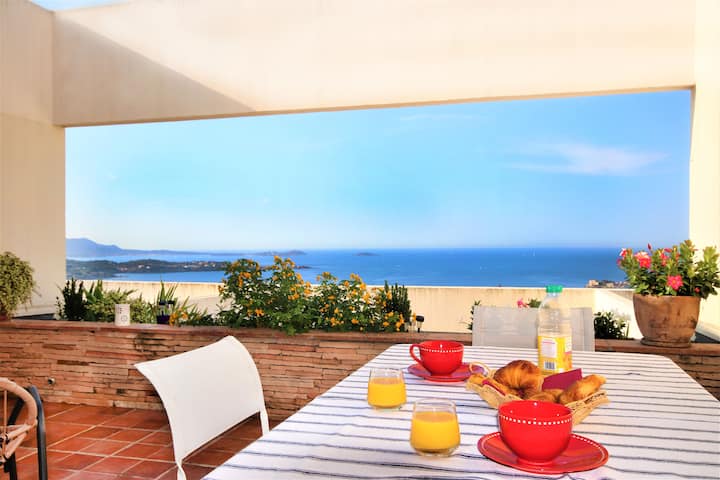 Bandol: Appart. Vue Panoramique Mer Sur La Baie - Bandol