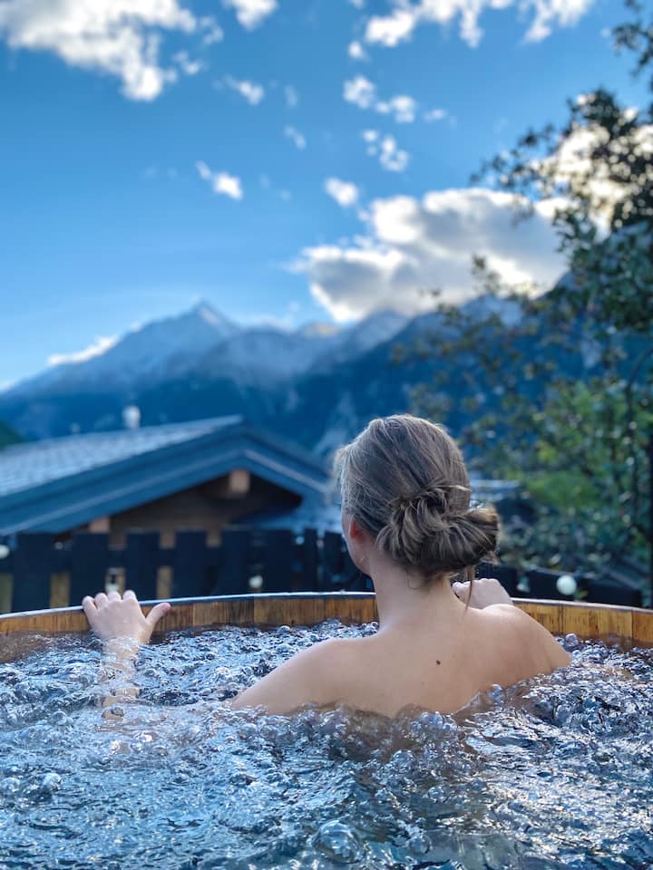 Chalet Riedegg For 1-4 With Wooden Sauna & Hot Tub - Sankt Niklaus