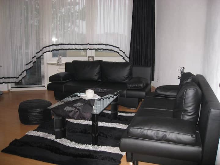 2 Bedroom Flat 5 Min To Walk To Fair - Laatzen