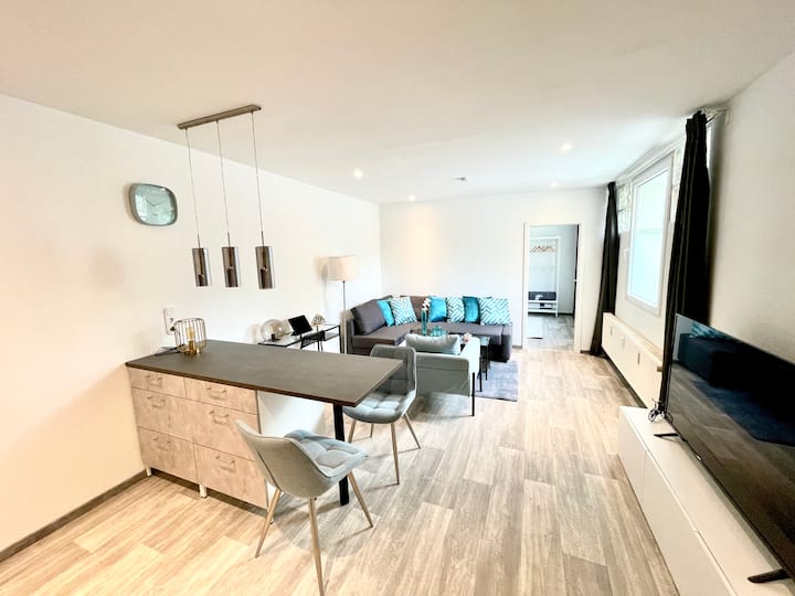 Wonderful Tiny House In Duisburg City Center - Duisburg